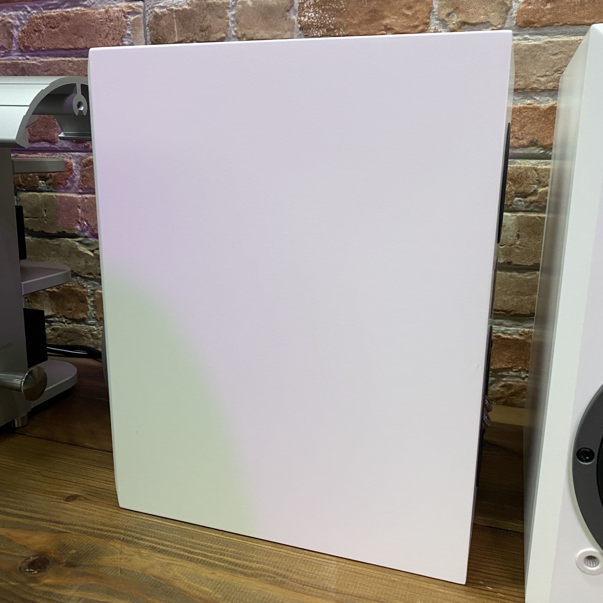 Dynaudio Emit M10 Bookshelf Speaker | Audio Emotion | Preowned