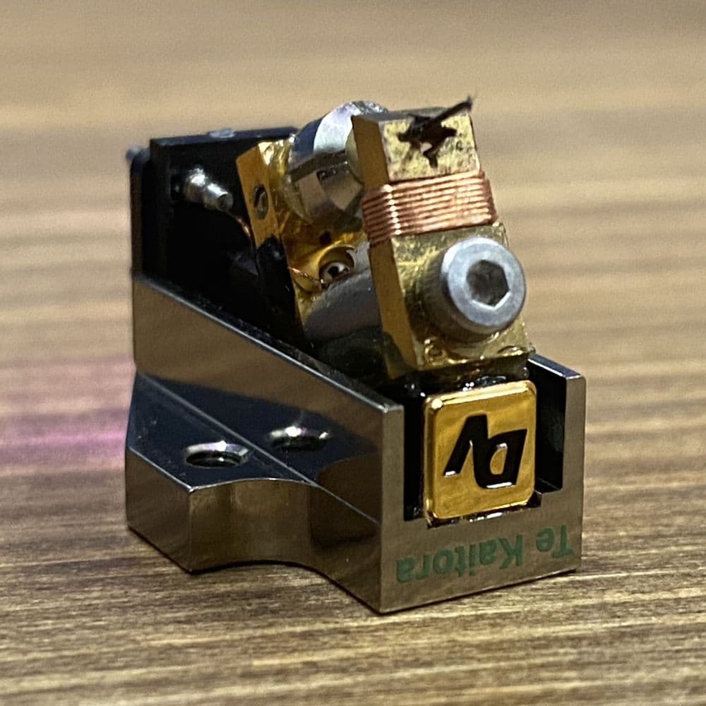 Dynavector Te Kaitora Rua Moving Coil Cartridge | Audio Emotion | Preowned