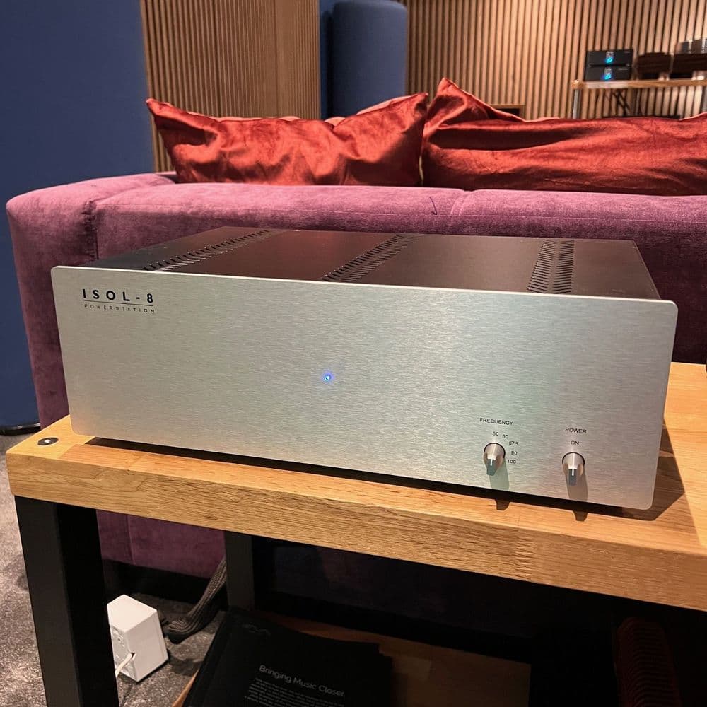 ISOL-8 Powerstation PS-100 Mains Regenerator | Preowned | Audio Emotion