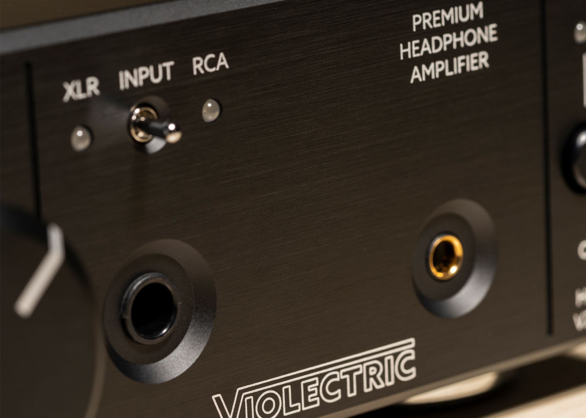 Violectric HPA V202 | Audio Emotion