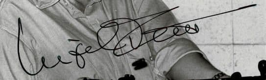 Ingrid Pitt and Madeline Smith Autograph Display - The Vampire Lovers