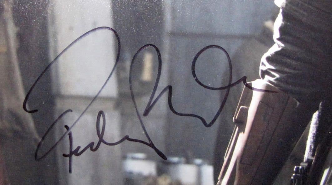 Pedro Pascal Autograph Signed Photo - The Mandalorian