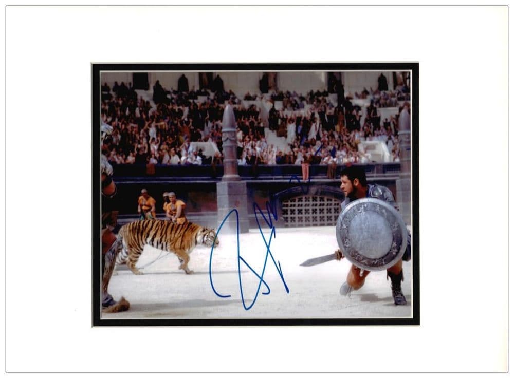Russell Crowe Autograph Signed Photo - Gladiator