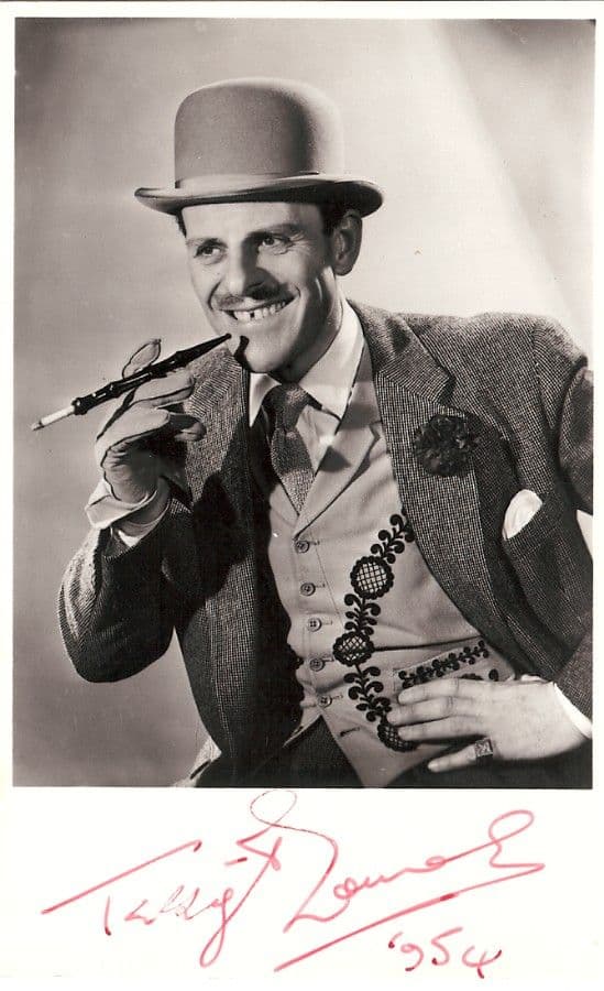 Terry Thomas Autograph Signed Photo