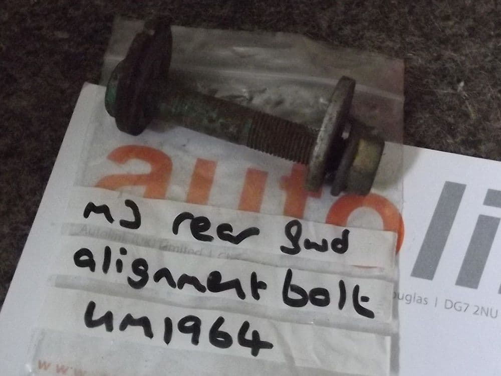 Alignment camber bolt with nut & plate Mazda MX-5 mk3 rear forward USED