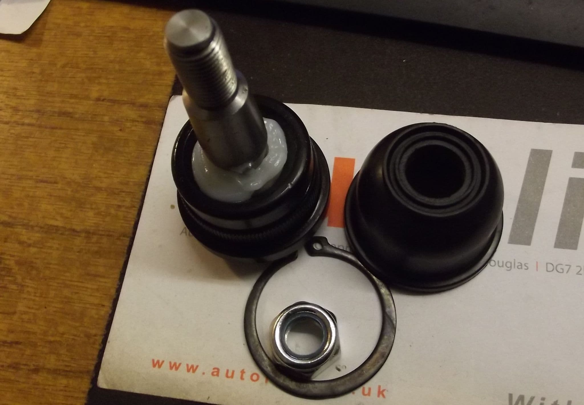 Ball joint for front lower arm Mitsubishi Pajero Jr Junior wishbone