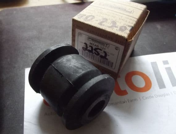 Bush Mazda Bongo Lateral link shaft r/h rear axle aftermarket