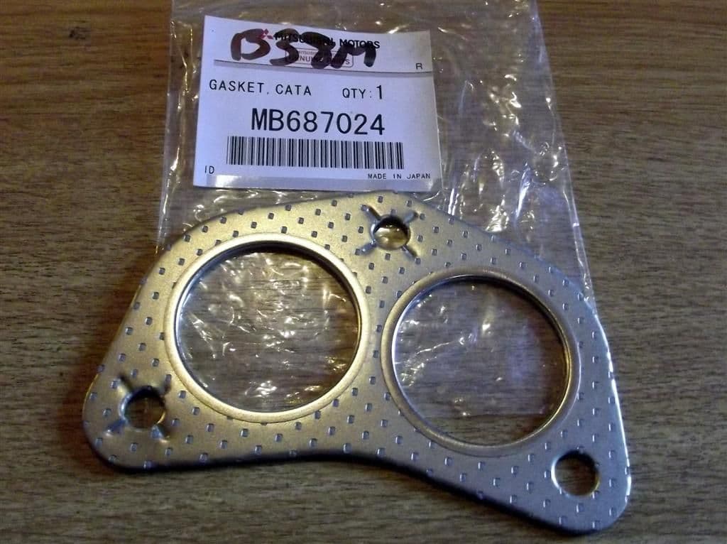 Exhaust gasket Mitsubishi Pajero Jr manifold to downpipe MB687024