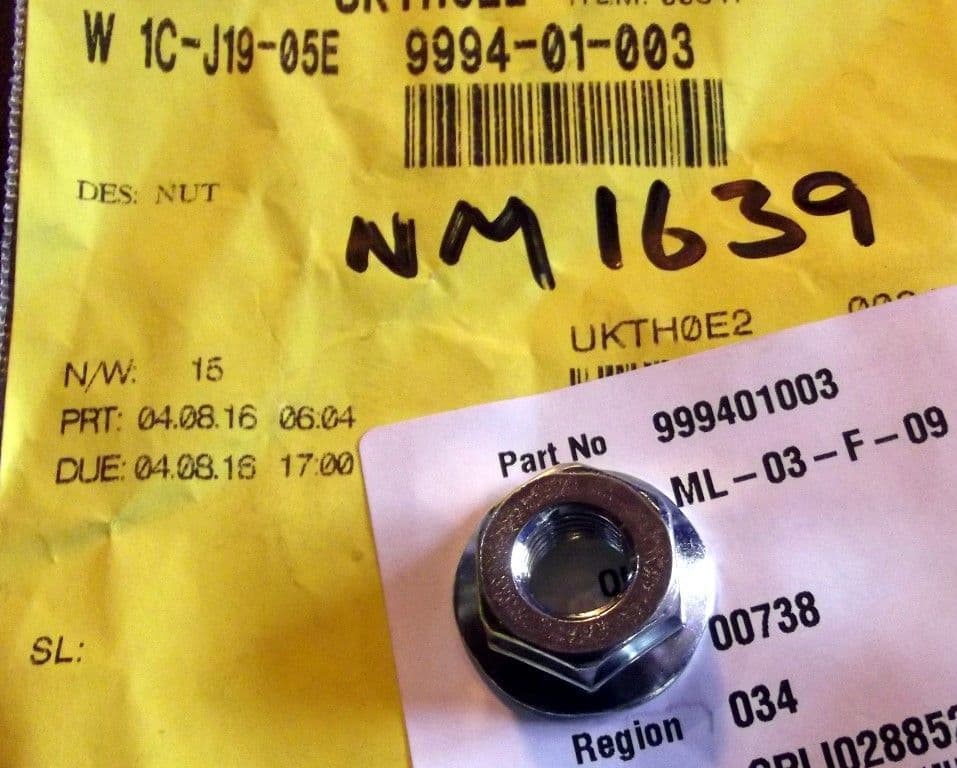 Nut Brace bar x- member Mazda MX-5 mk2 5 VT-Sport mk3 rear bumper 999401003