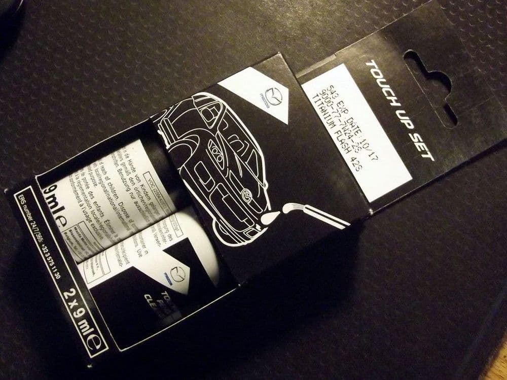Paint touch up kit genuine Mazda 42S Titanium Flash