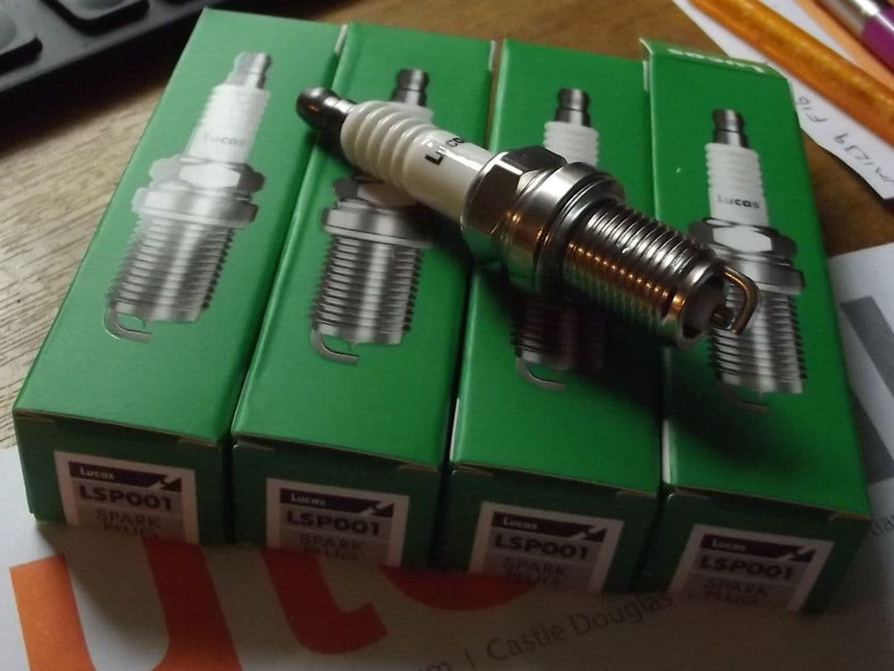 Spark plug set Mazda MX-5 mk2 Lucas 4 plugs
