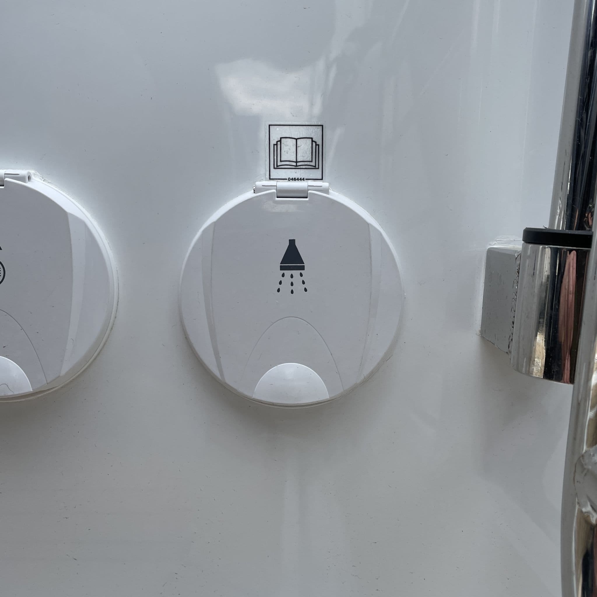 Jeanneau Shower Housing Enclosure