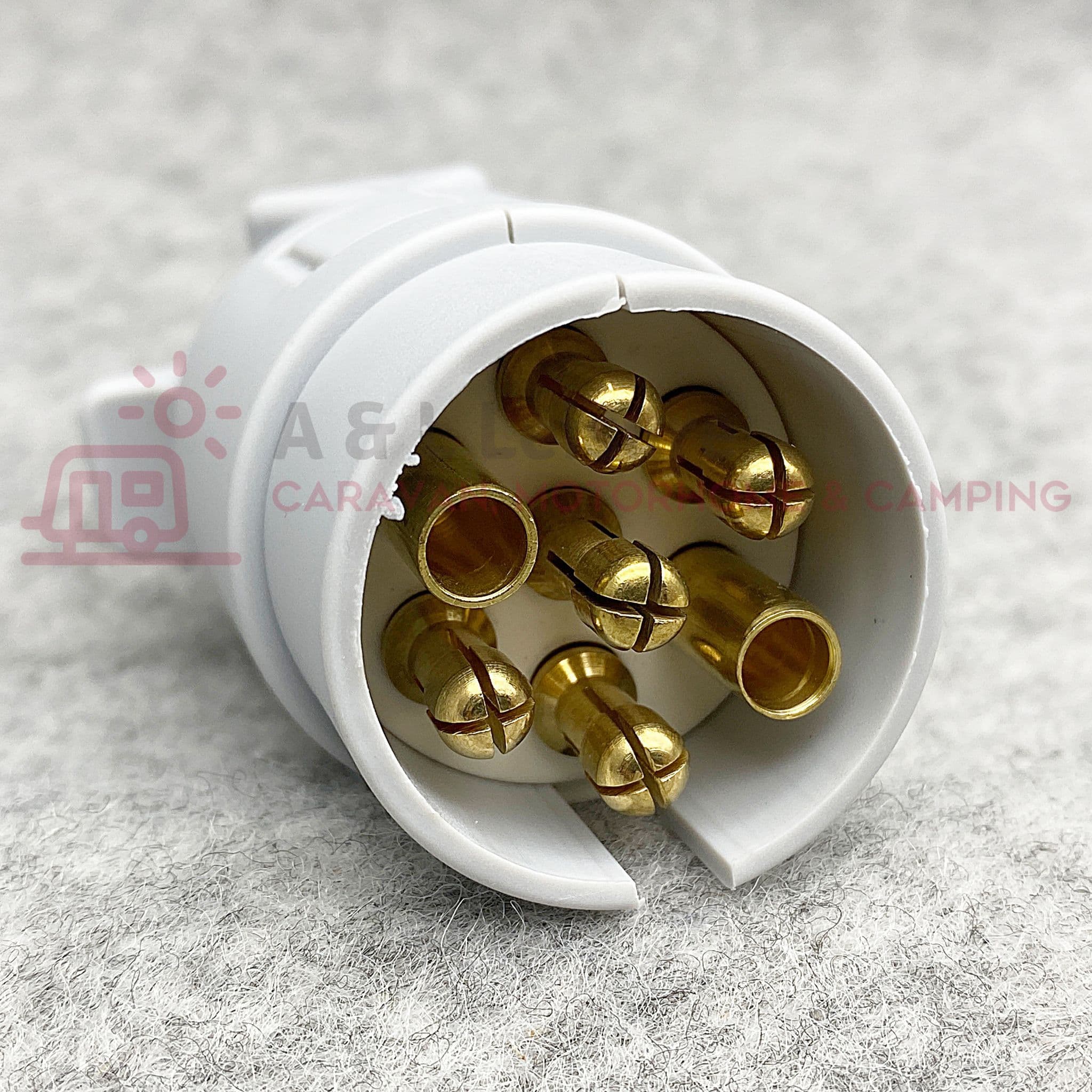 12S - Type 7 Pin Plug - 12V