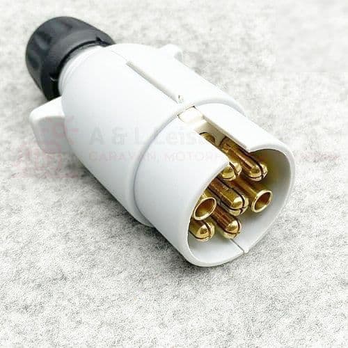 12S - Type 7 Pin Plug - 12V