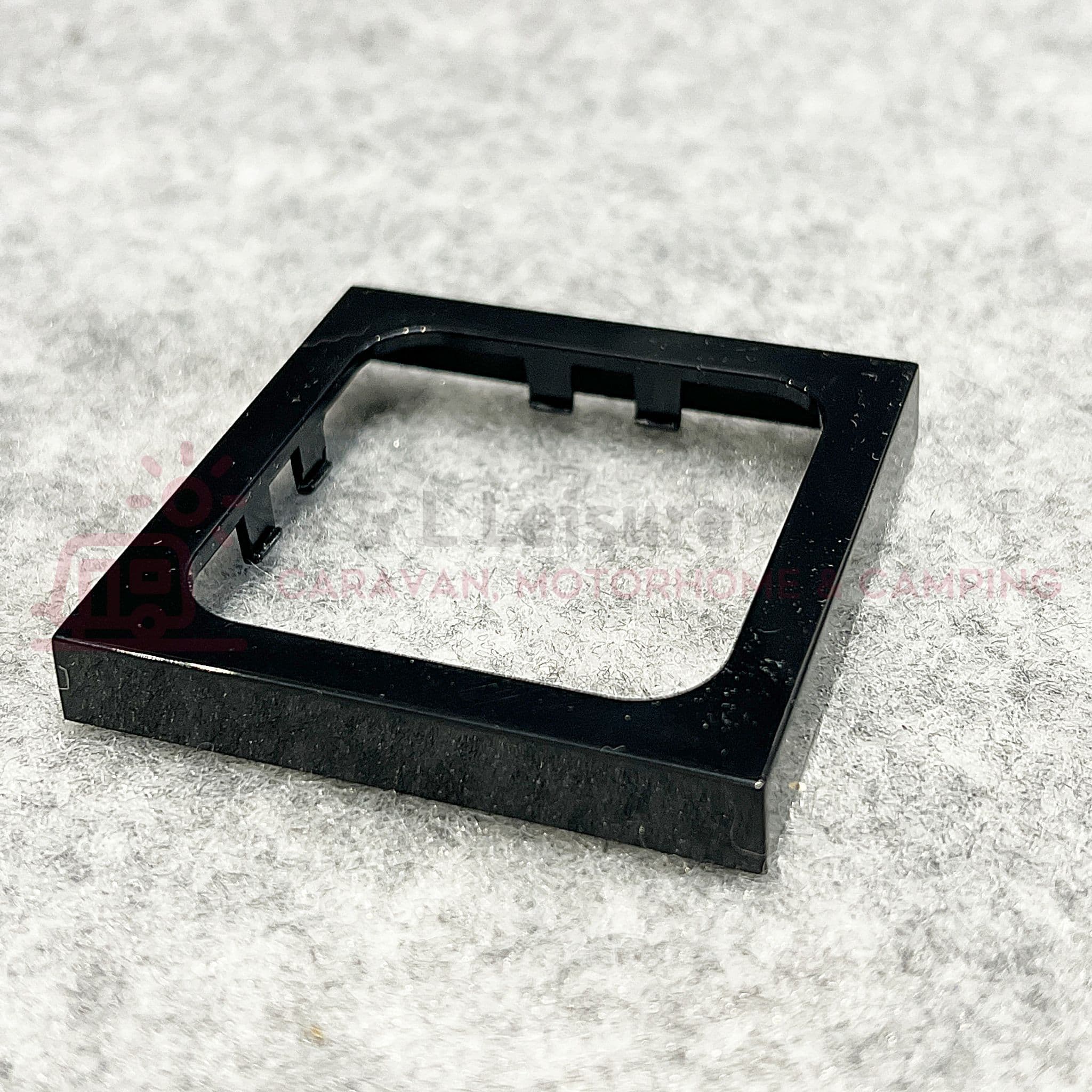 CBE C-Line 12V AUX Socket & Faceplate Gloss Black - CG Range