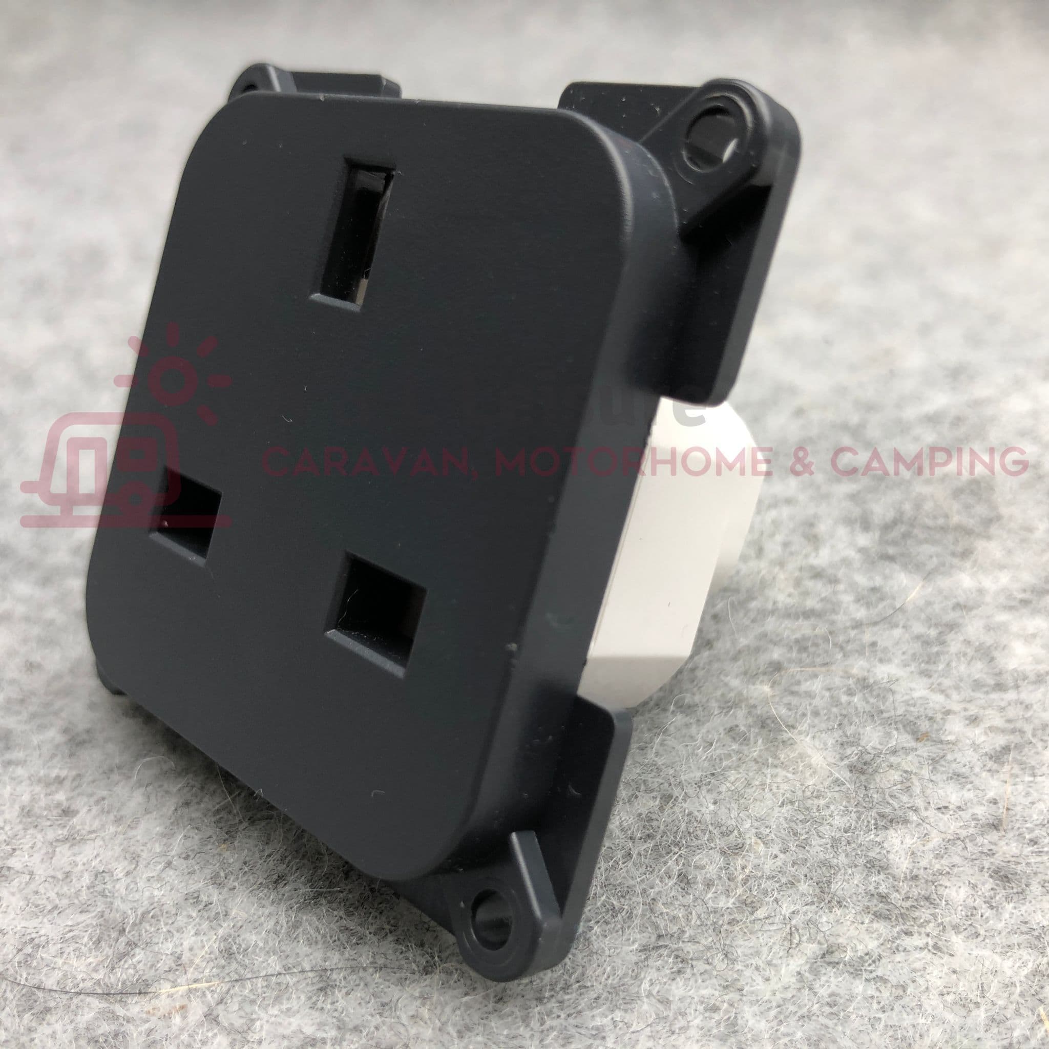 CBE C-Line 13a 240v Socket