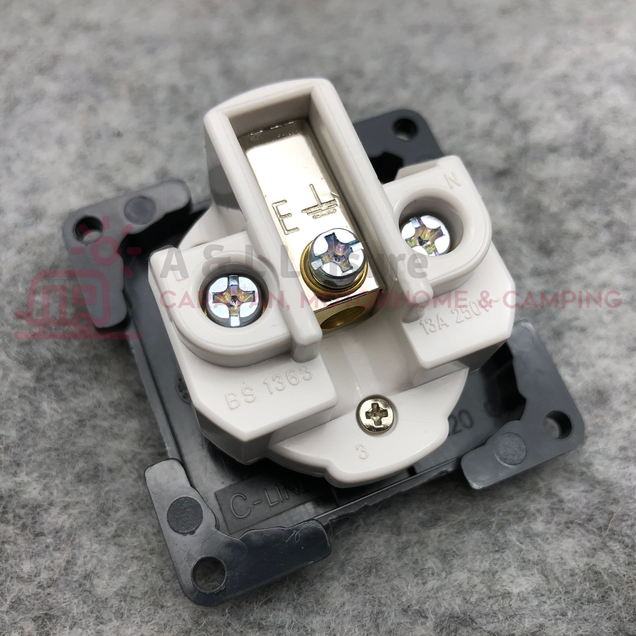 CBE C-Line 13a 240v Socket