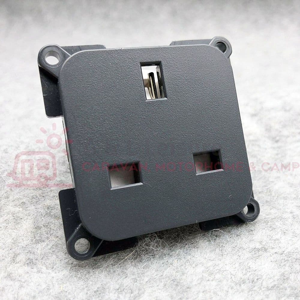 CBE C-Line 13a 240v Socket
