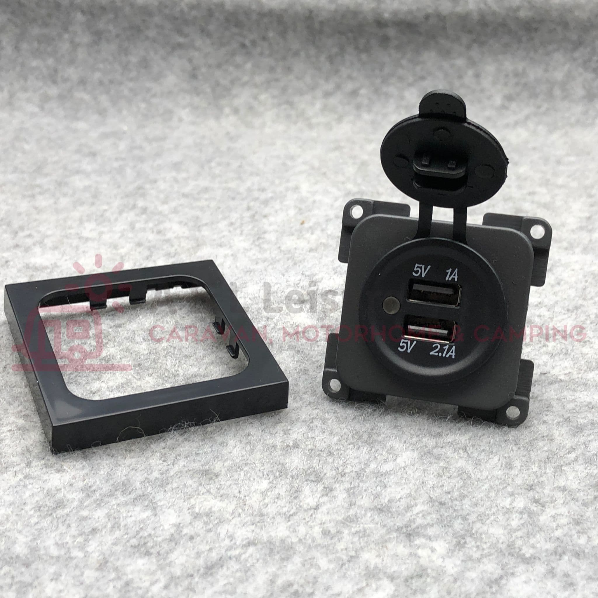 CBE C-Line Twin USB Socket & Faceplate Gloss Black - CG Range