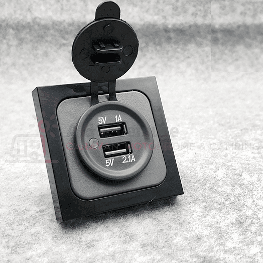 CBE C-Line Twin USB Socket & Faceplate Gloss Black - CG Range