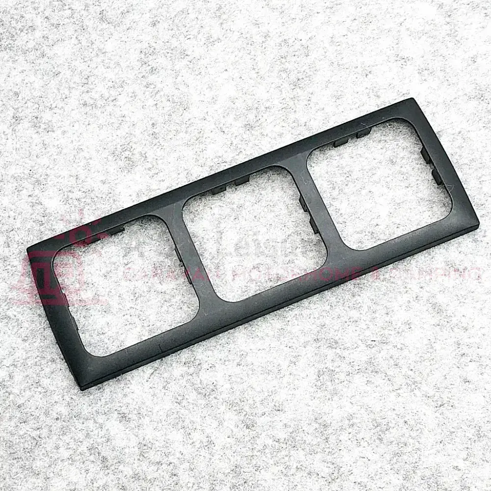 CBE C-Line Vedder Softline 3-Way Faceplate - Black
