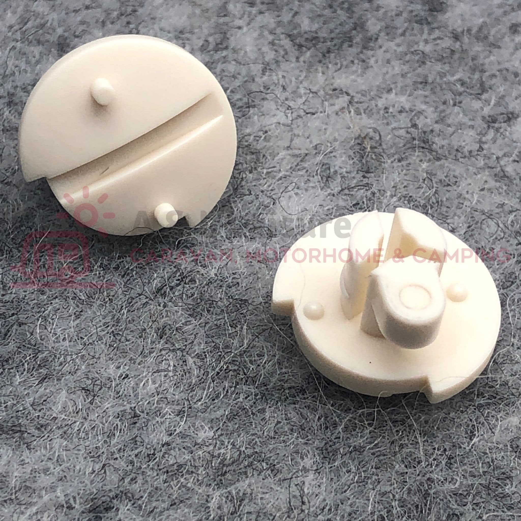 Dometic Fridge Vent Winter Closing Clip - Beige