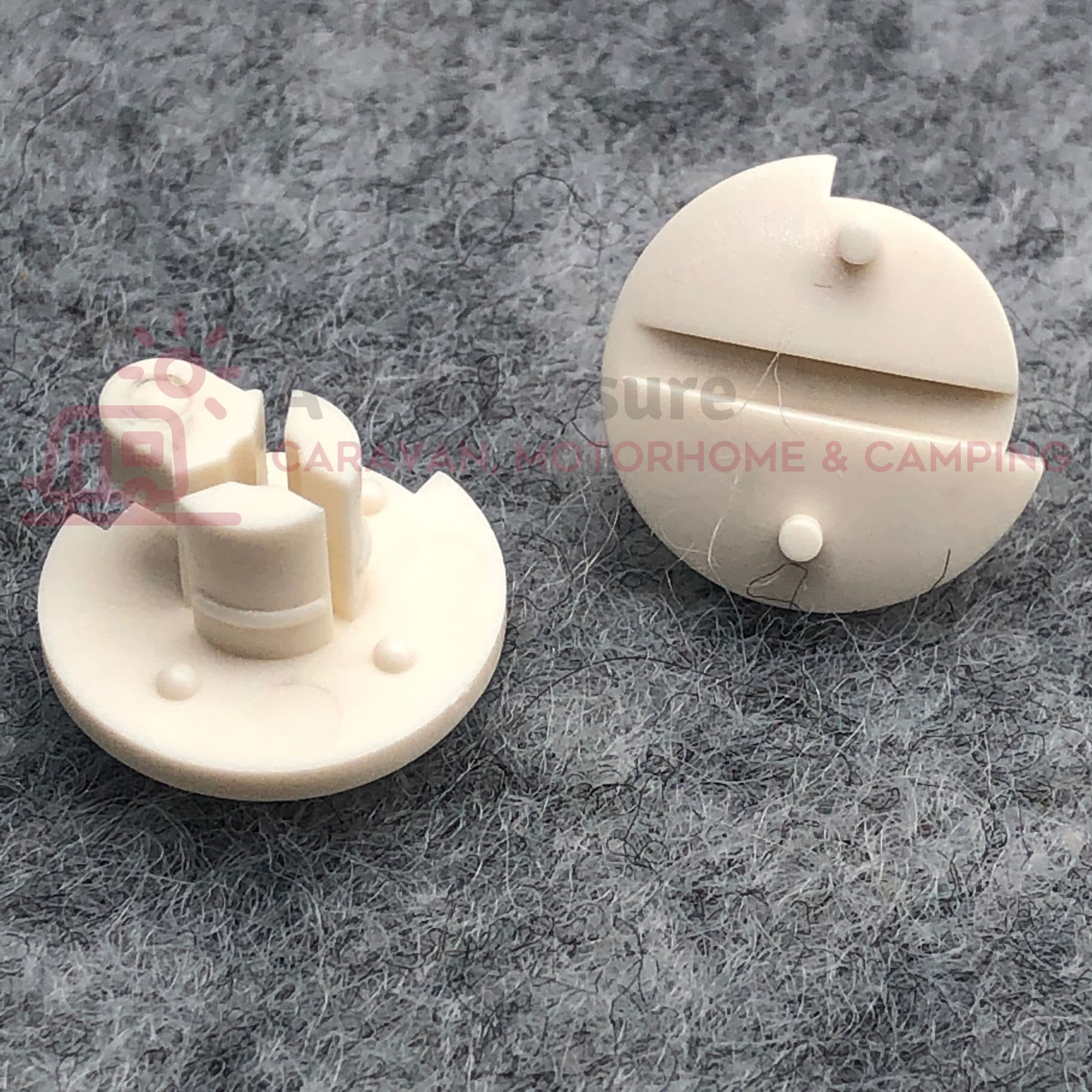 Dometic Fridge Vent Winter Closing Clip - Beige