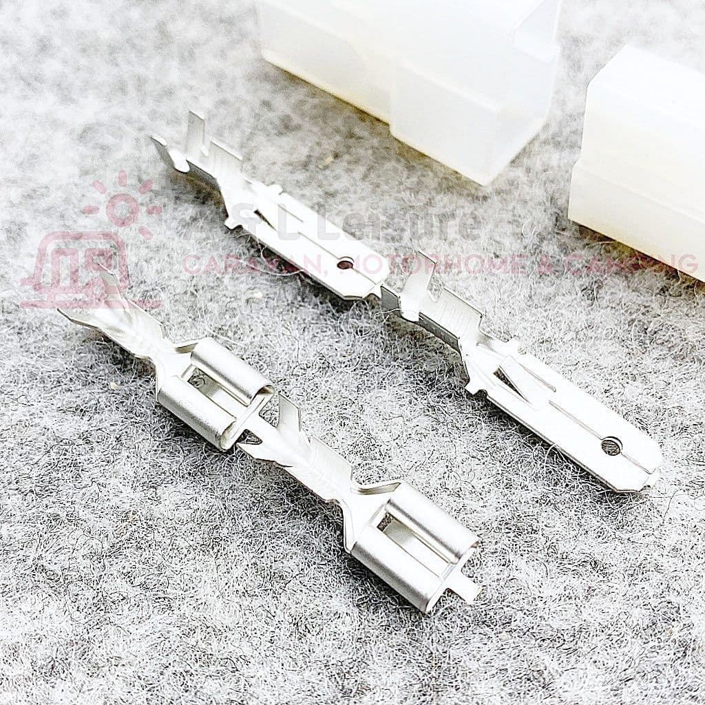 Powerpart 2 - Way Connector 12v - 230v