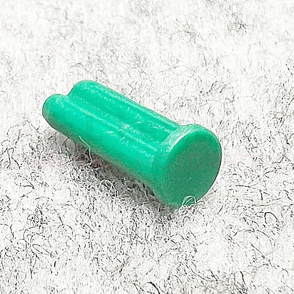 REICH Tap Shower Vector Tails Green Safety Retaining Pin
