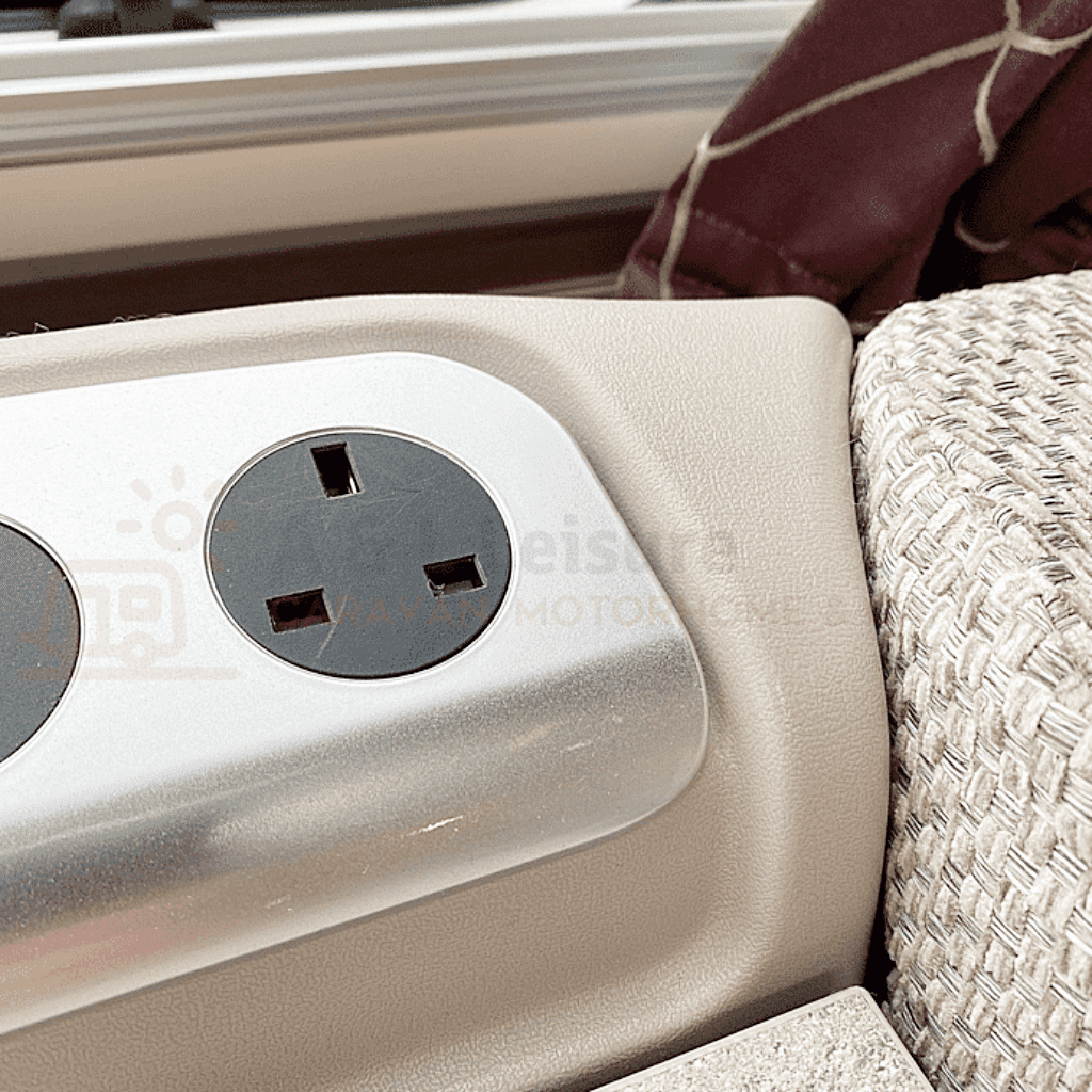 Swift Berker Sargent - 240v 13a 3 Pin Socket - Sargent In & Out Tails