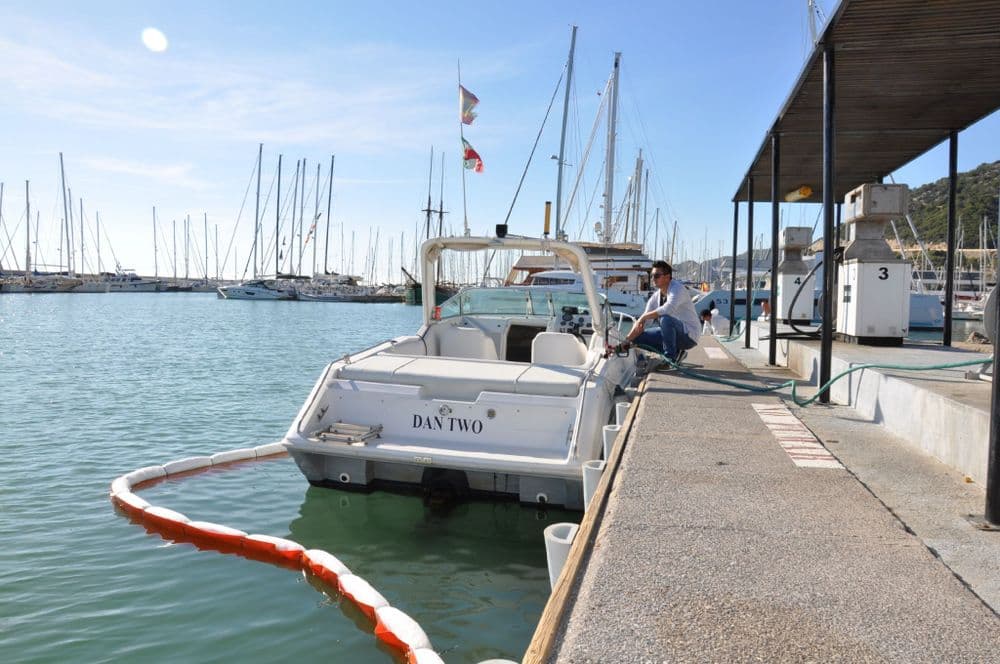 Absorbent Boom with PVC Skirt 13cm dia x 10m - ABPVC13-10