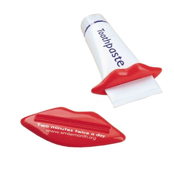 Red lip shaped Toothpaste Squeezer 5