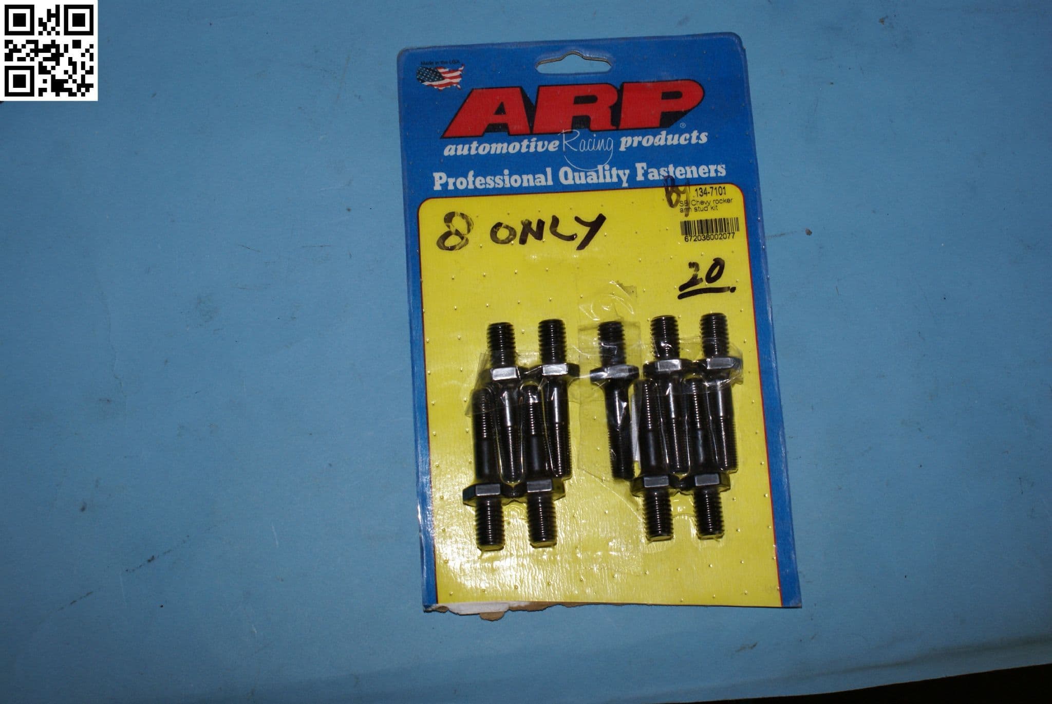 1955-2003 Small Block Chevy Gen 1 Rocker Arm Stud Kit New Box A