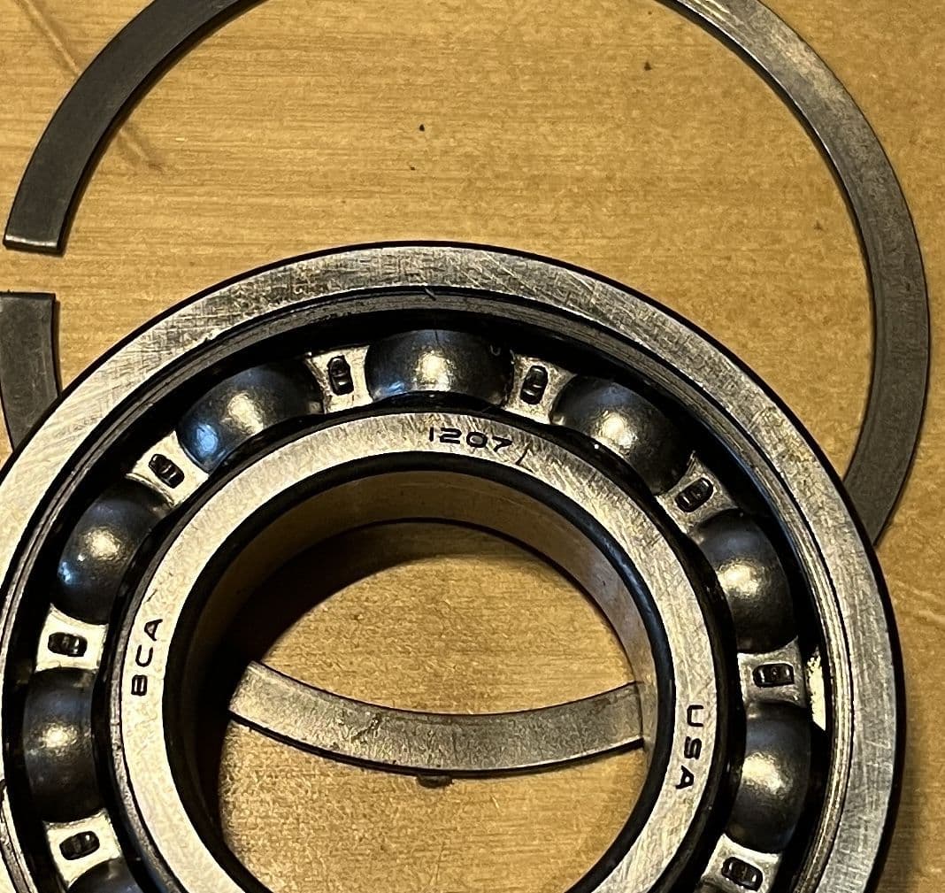 1956-86 Borg Warner T-10 BCA 1207 caged ball BEARING NEW
