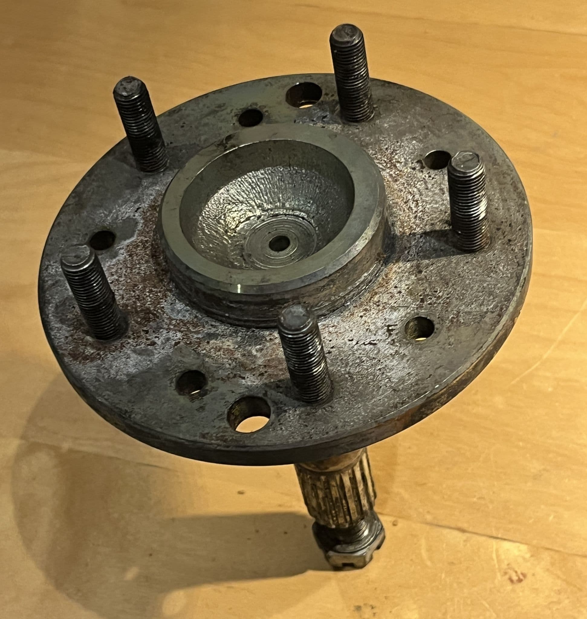 1963-1982 Corvette C2 C3 Rear Wheel Spindle & Castle nut OK Used