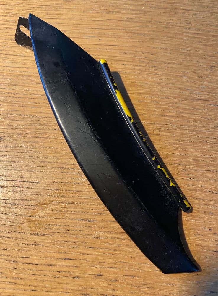 1968-1972 Corvette C3 GM 3938157 LH MOULDING windshield lower on fender ...