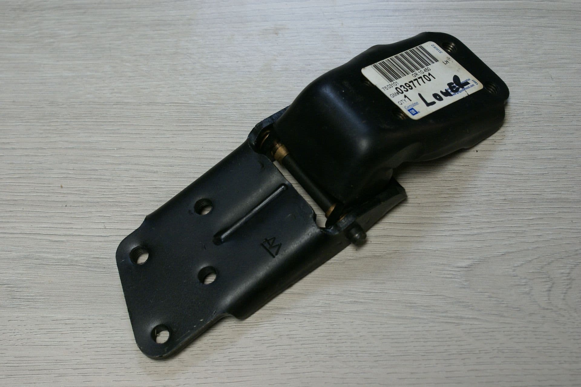 1968-1982 C3 Corvette Lower Door Hinge LH GM 3977701 like New