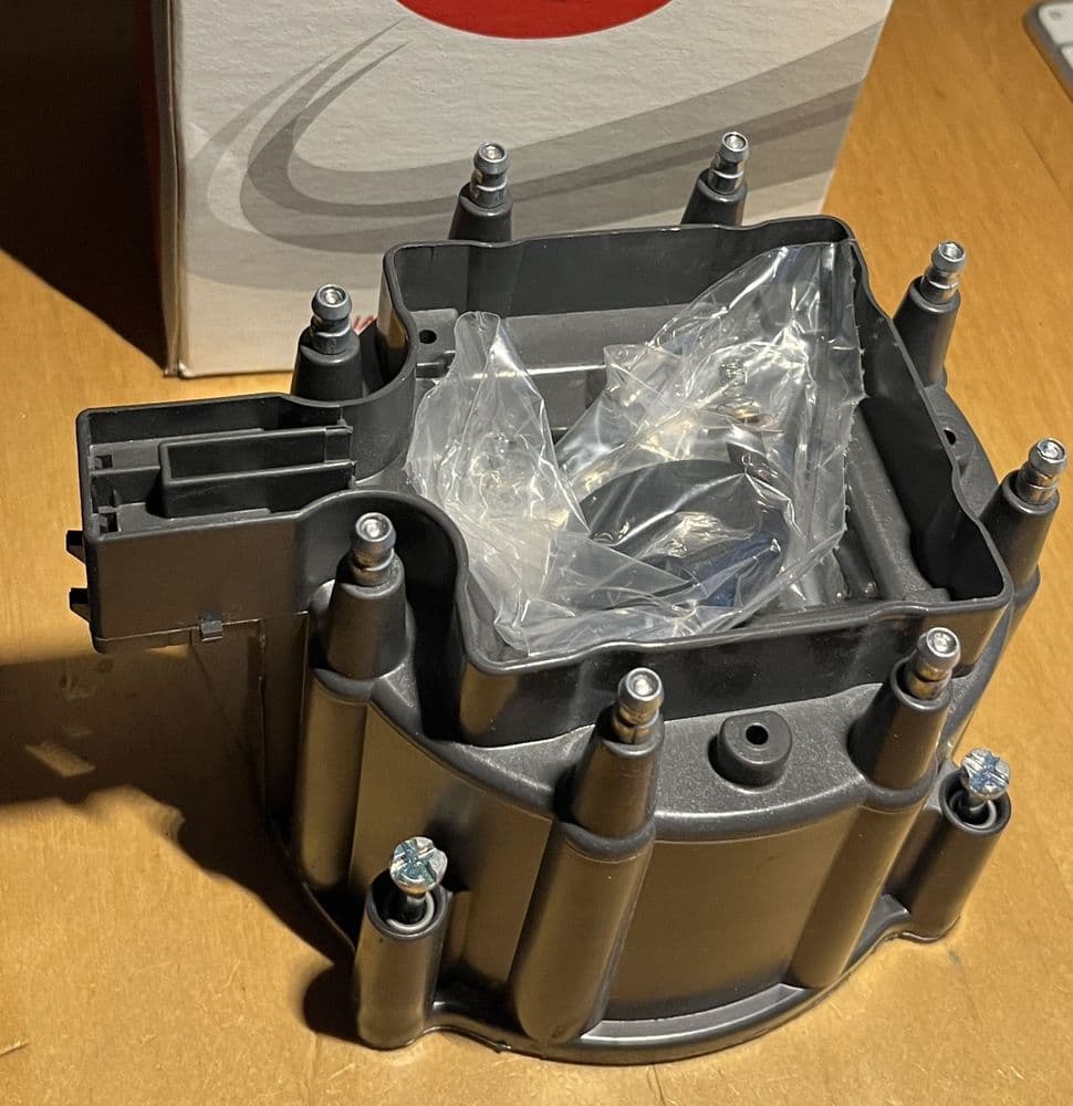 1975-1984 Corvette C3 C4 Distributor Cap Standard DR450 New In Box