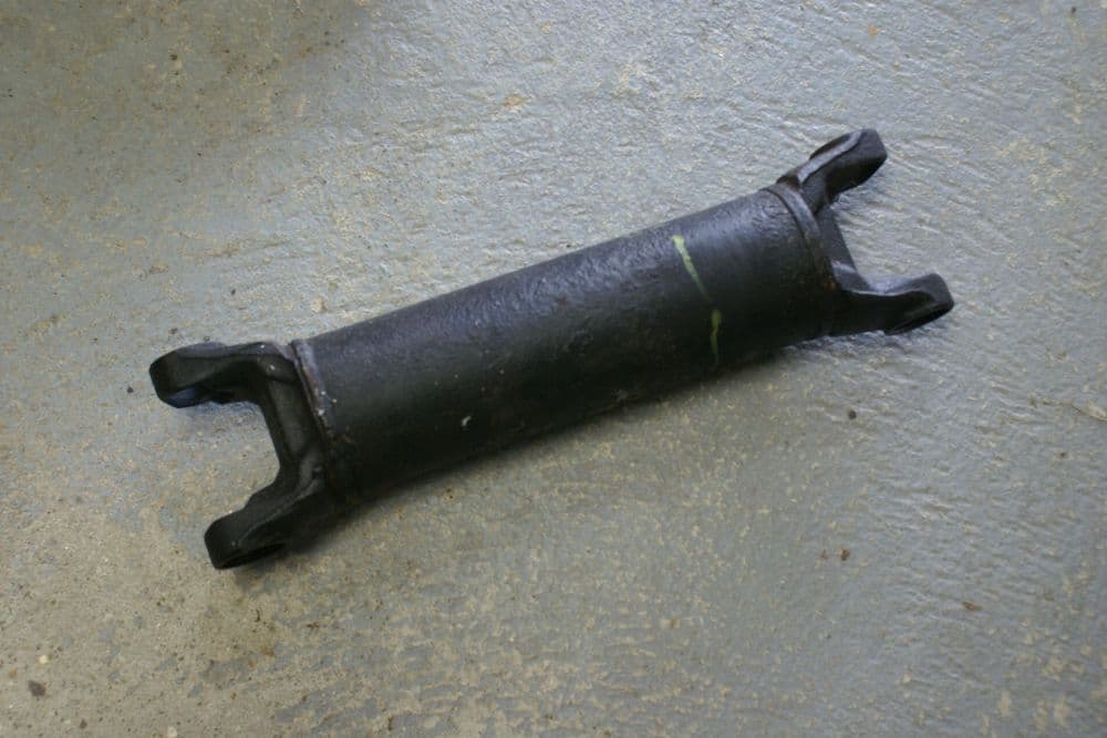 1980-1981 C3 Corvette Half/Drive Shaft 13 5& x22; C/C 30mm Cup GM/OEM Used