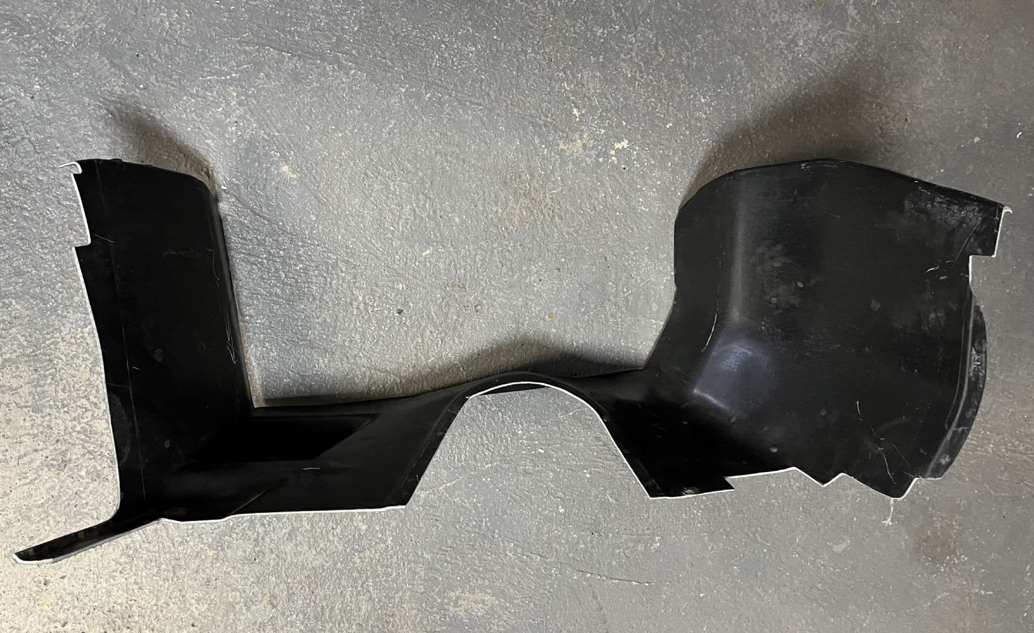 1980-1982 Corvette C3 LH Inner Fender Skirt Used Fair