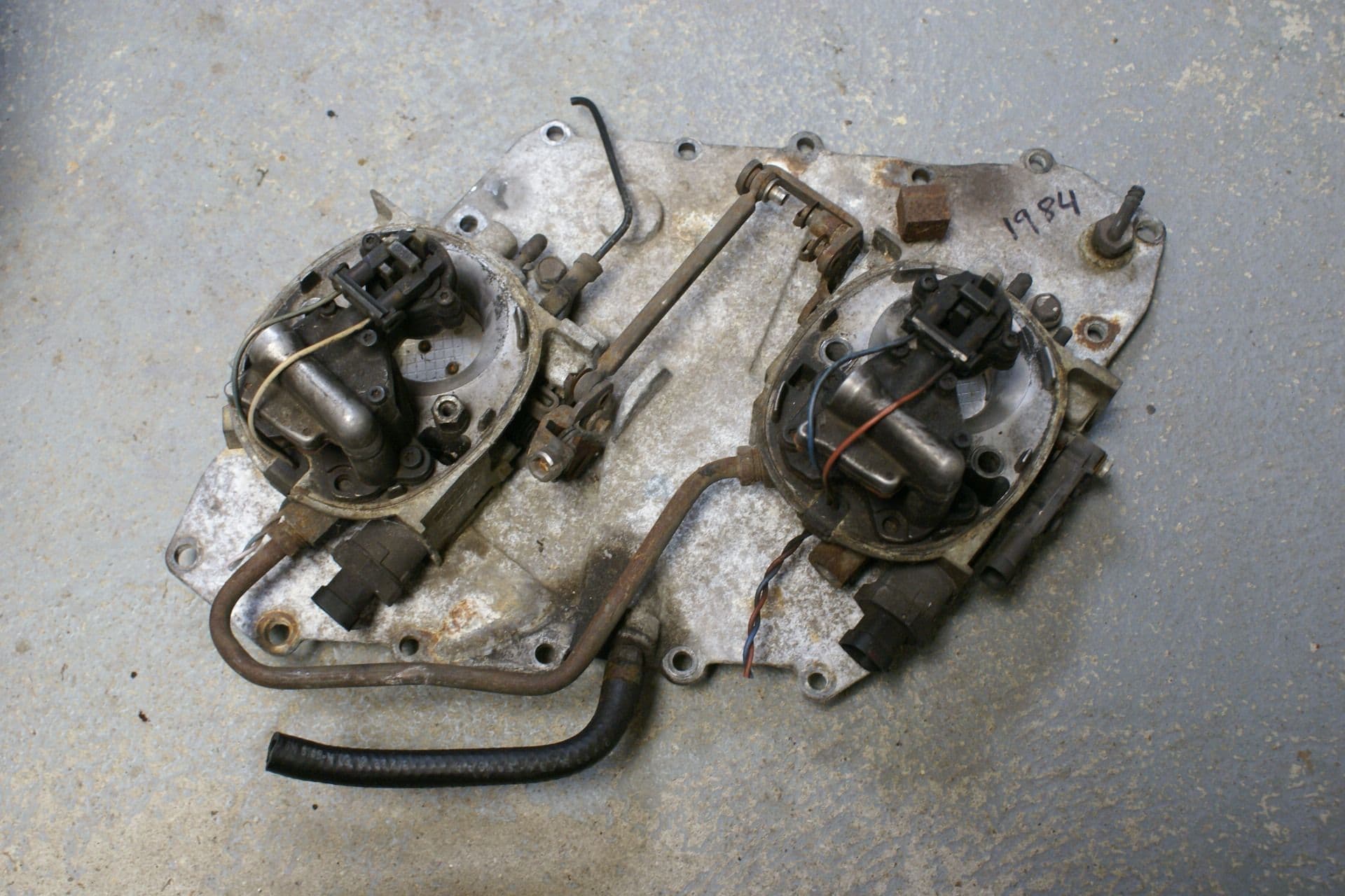 1982-1984 C3 Corvette Crossfire Injection System W/Injectors & Manifold ...