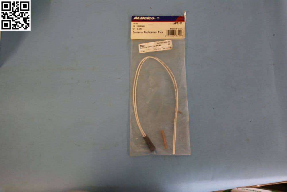 1984-1988 Corvette C4 Vanity Mirror Connector Replacement Pack New Box B