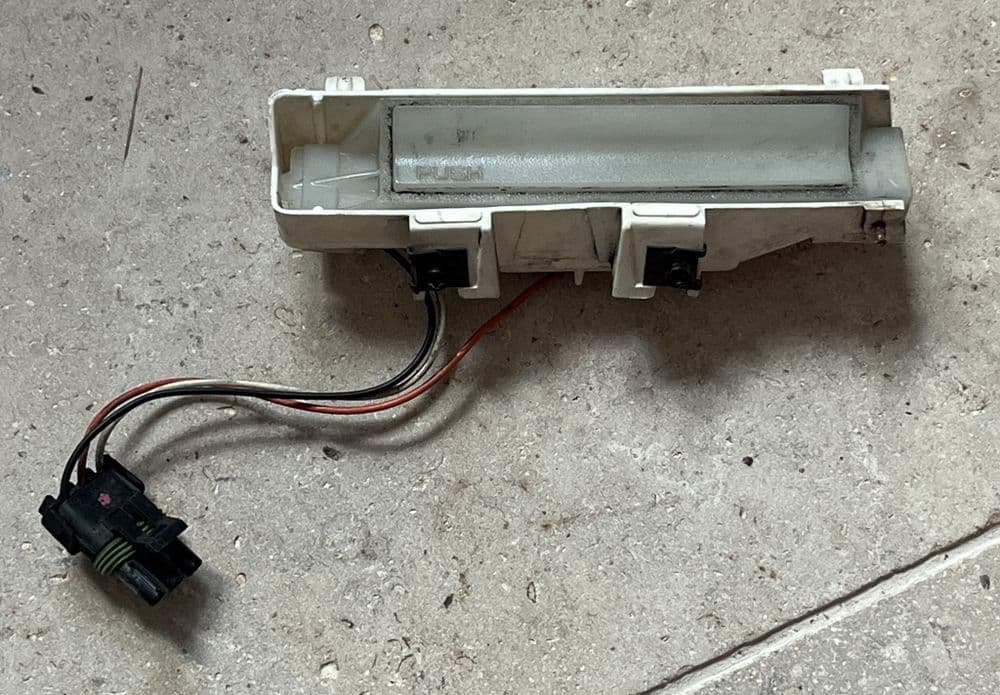 1984-1989 C4 Corvette RH Door Mounted Courtesy Light GM 165013581 Used