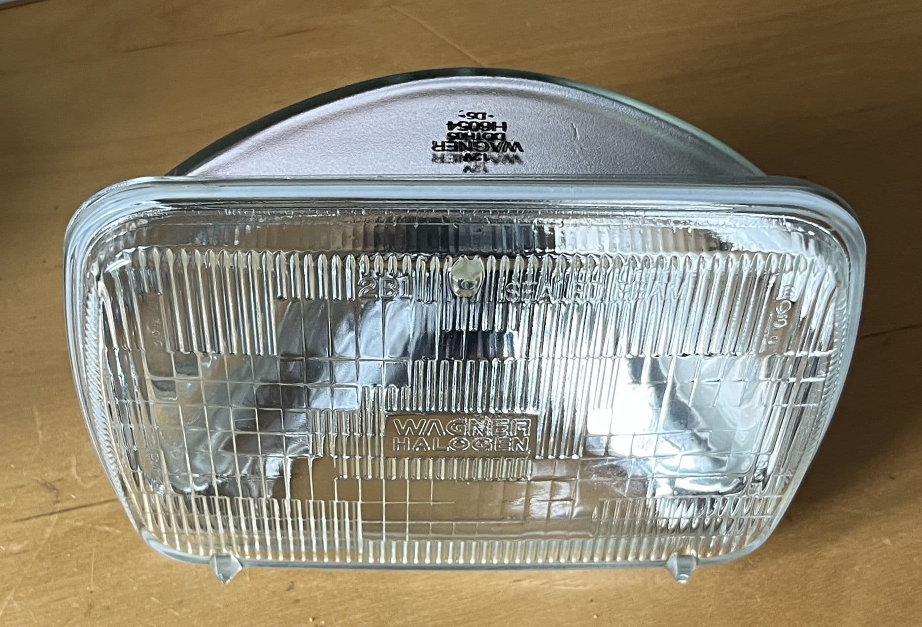 1984-1996 Corvette C4 Halogen Headlamp like GM 5972850 Wagner 6052 6054 New