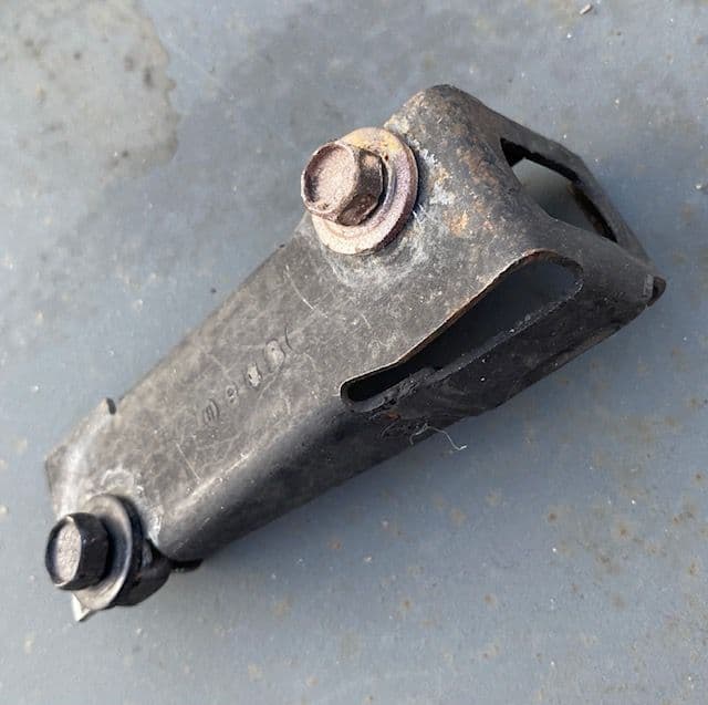 1984-96 C4 RH Guide Pin Bracket 14043084