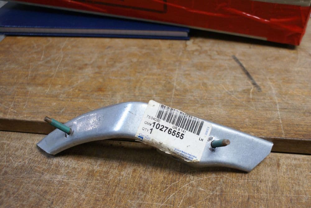 1997-2004 C5 Corvette Front LH Fender Reinforcement Bracket GM 10276555 New