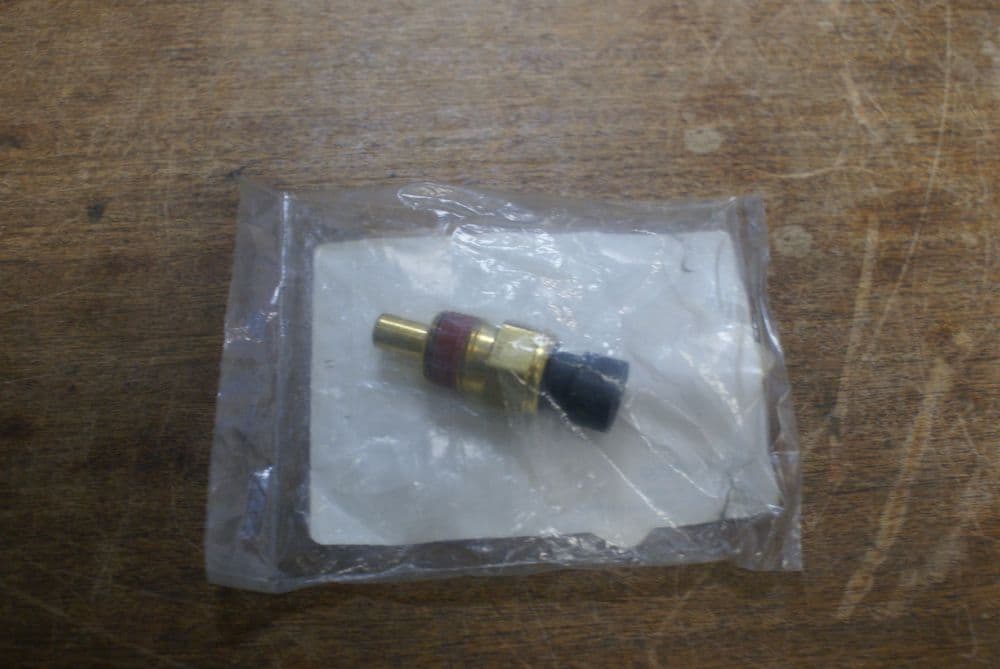 C4 Corvette Coolant Temp Sensor GM 15326386 New