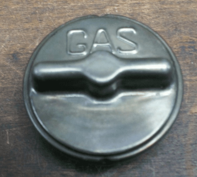 Classic Gas Cap Fits 40mm Aperture Used