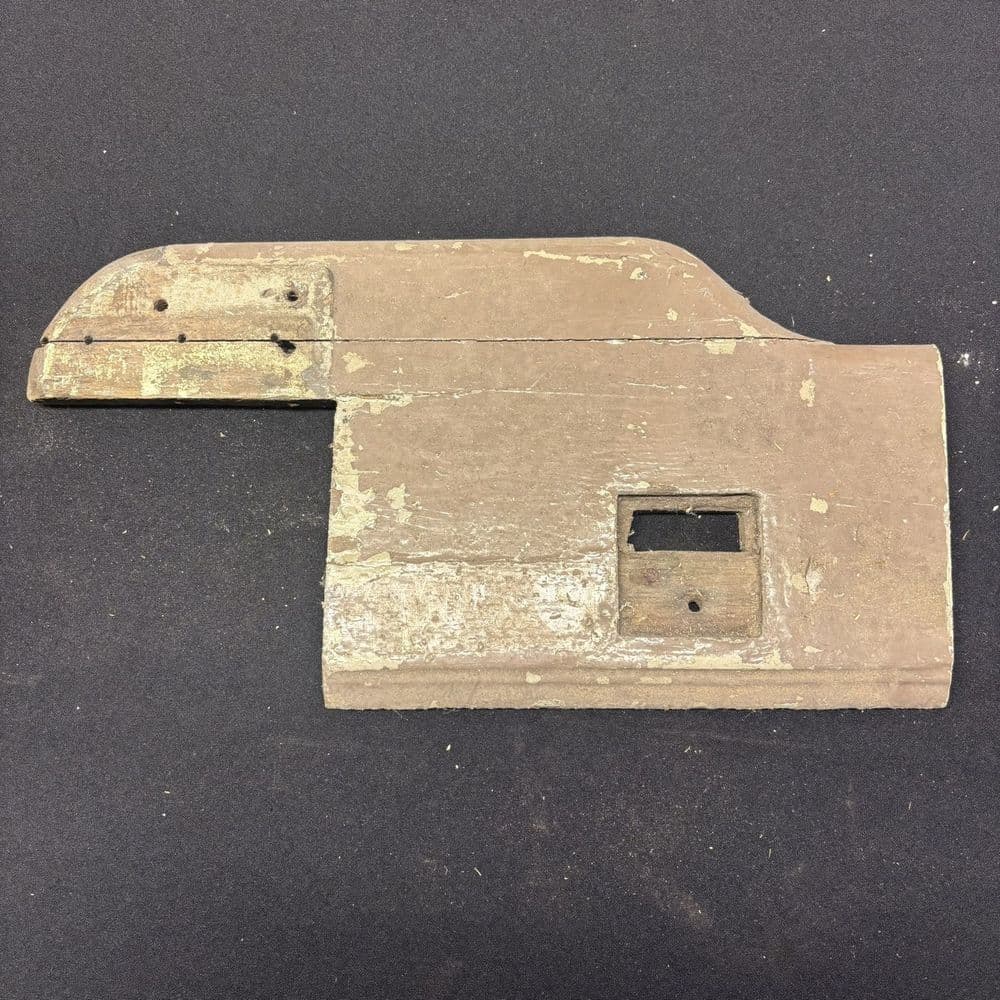 RMS OLYMPIC 2ND CLASS STAIRCASE BASE PLATE