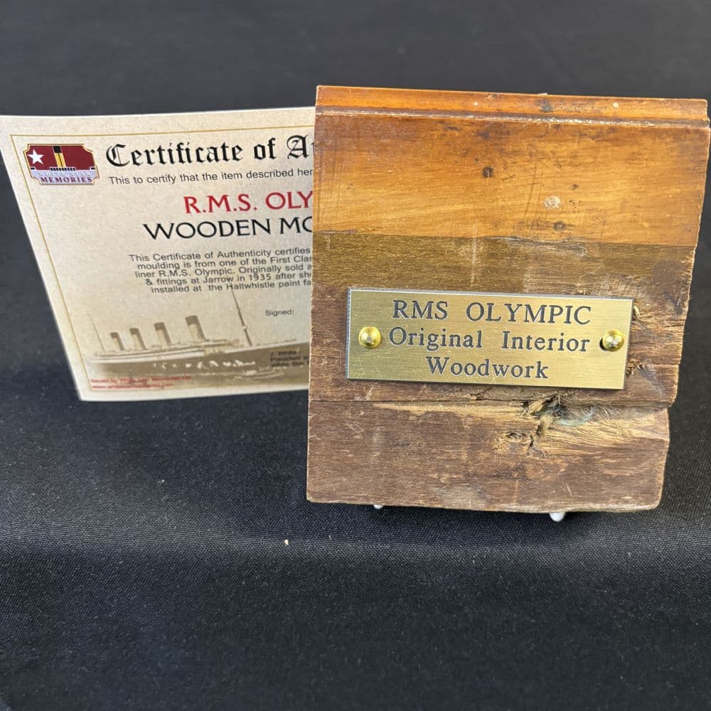 RMS OLYMPIC STATEROOM B82 WOODWORK